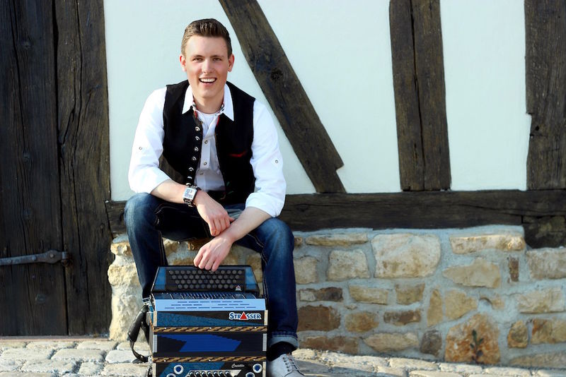 Simon Wild - Musiker und Entertainer mit der Steirischen Harmonika: Fotos